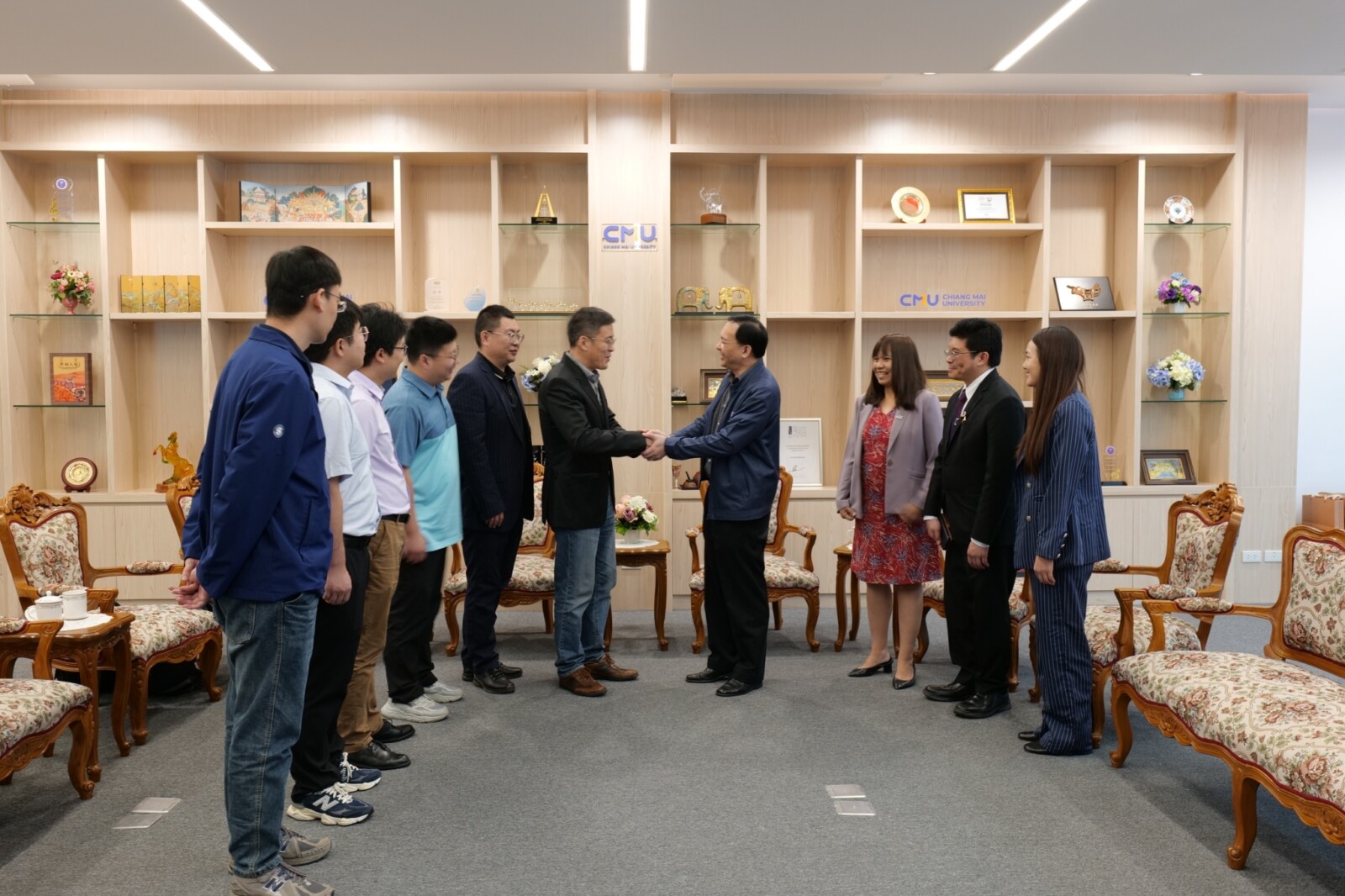 คณะผู้บริหารสำนักงานบริหารงานวิจัยให้การต้อนรับคณะผู้แทนจาก GIEC-CAS ...